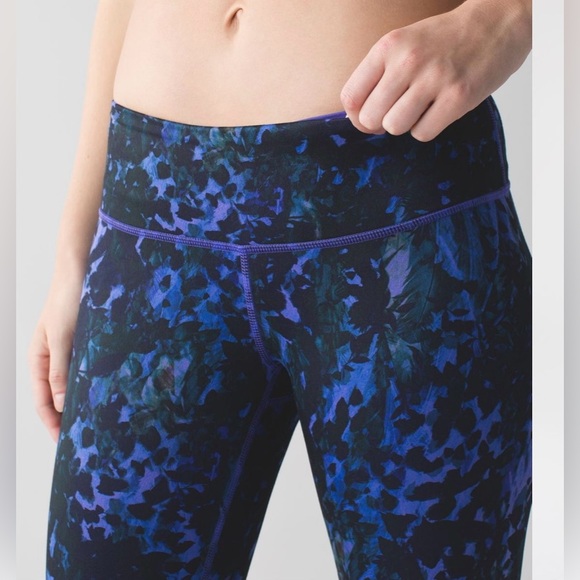 lululemon athletica | Pants & Jumpsuits | Lululemon Wunder Under Crop ...